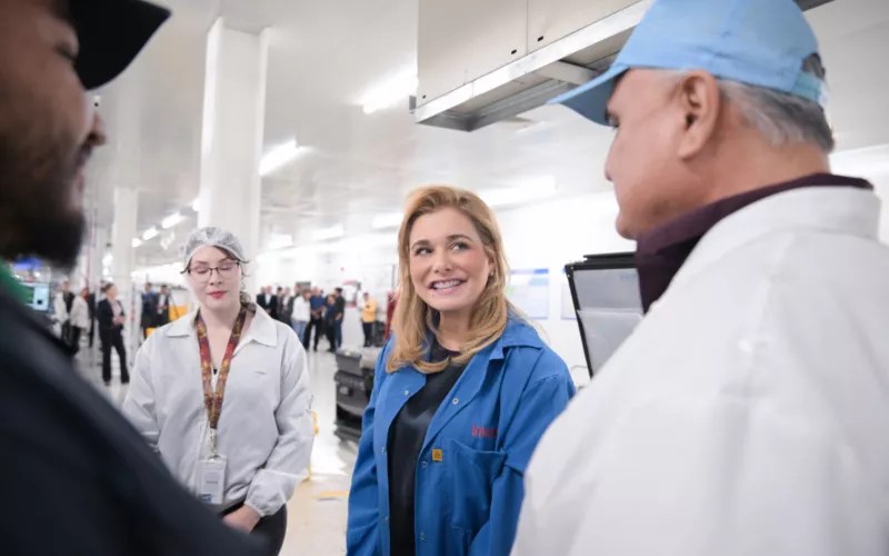 Maru Campos Inaugura Nueva Planta de Inventec en Ciudad Juárez – La ...