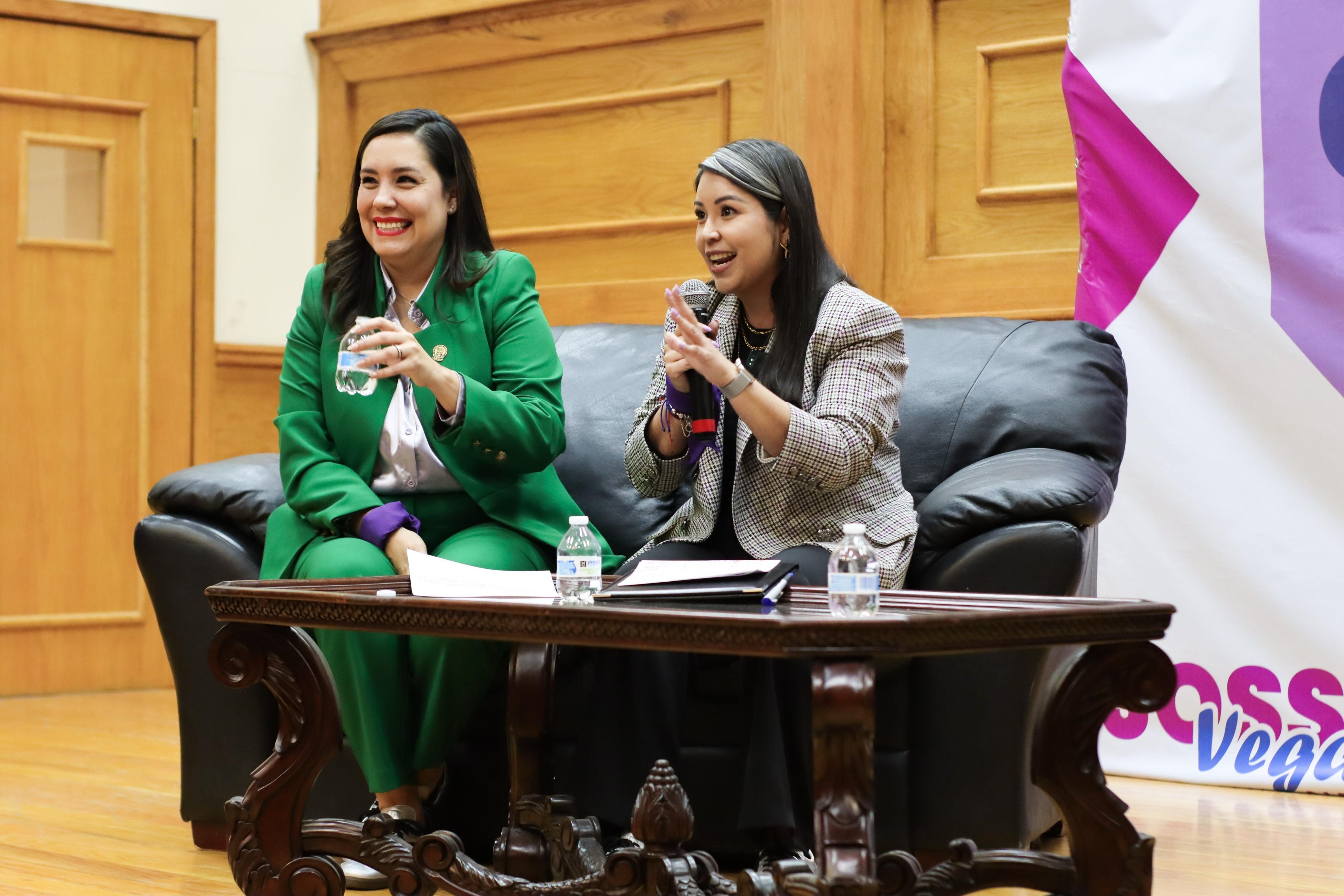 Nancy “La China” Frías y Joss Vega imparten exitosa conferencia en el ...